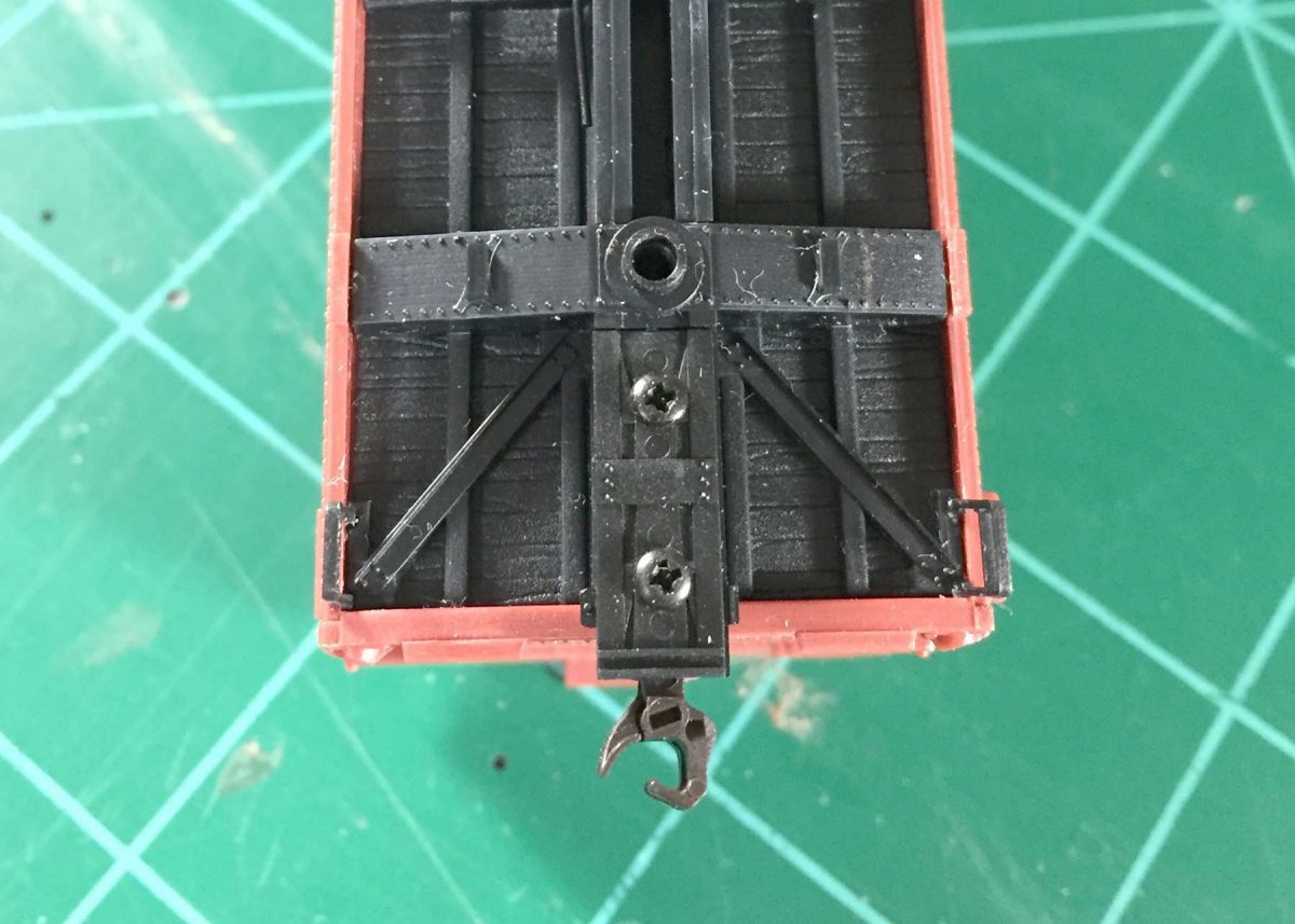 Accurail 36-foot box car underframe tutorial – Notes on Designing ...